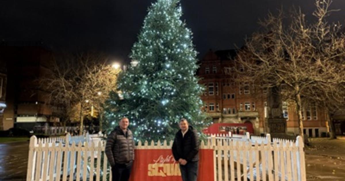 St Helens Town Centre lights up thanks to support from VINCI Building ...